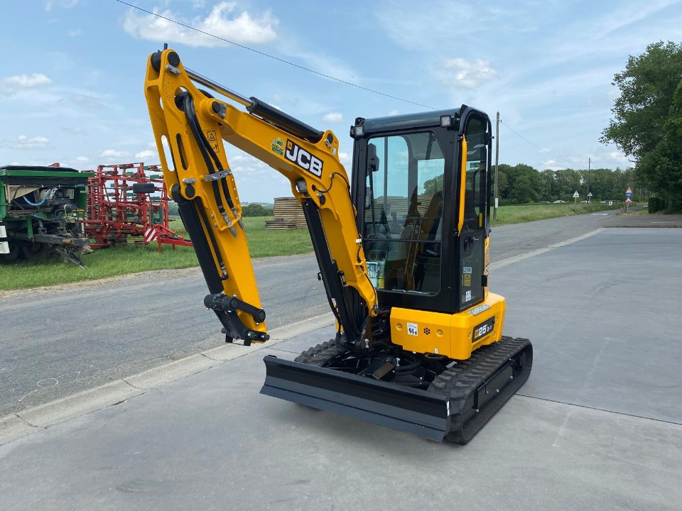 Minipelle JCB 25Z-1 CAB Pro — Monfort SA